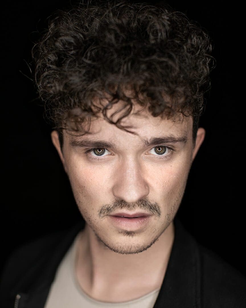 Professional Headshot Images That Will Get You Noticed